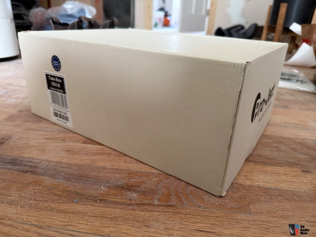 Pro-ject Balanced Tube Box DS3 B with Cryoed Kevin Stash Gold Lion ...