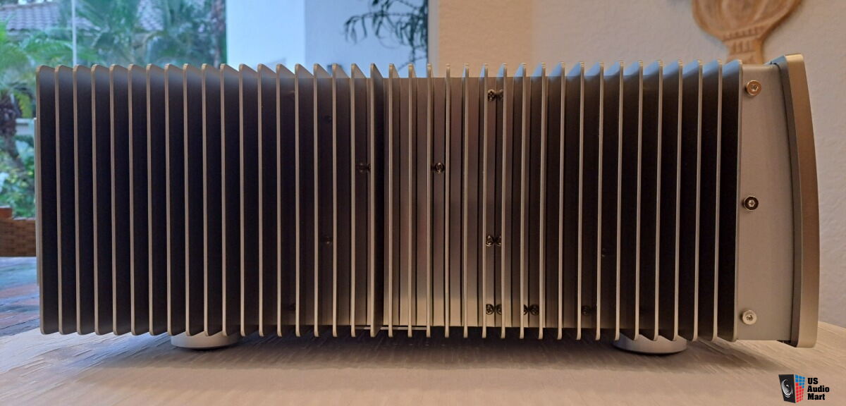 Parasound JC1+ monoblocks Photo #5533358 - US Audio Mart