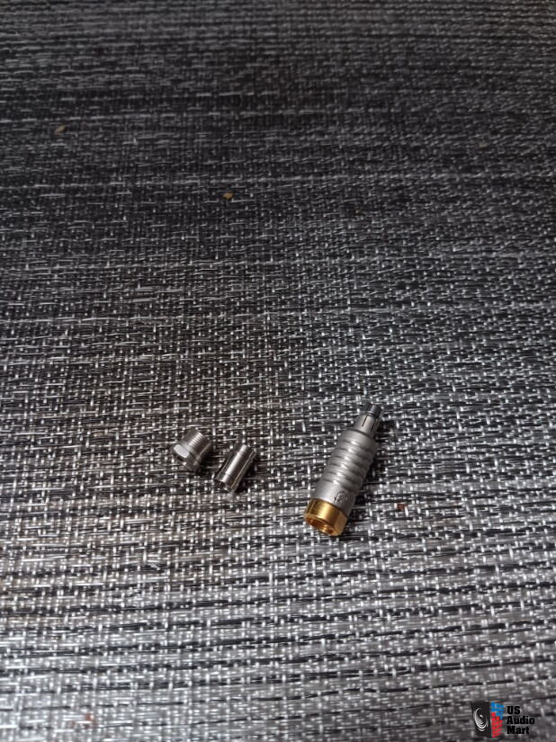 Camac connector for Mark Levinson Photo #5540510 - US Audio Mart