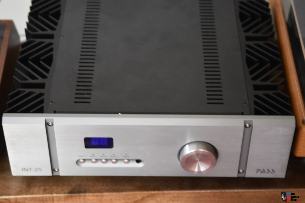 PASS Labs INT25 Class A Integrated Amplifier Photo #5549333 - US Audio Mart