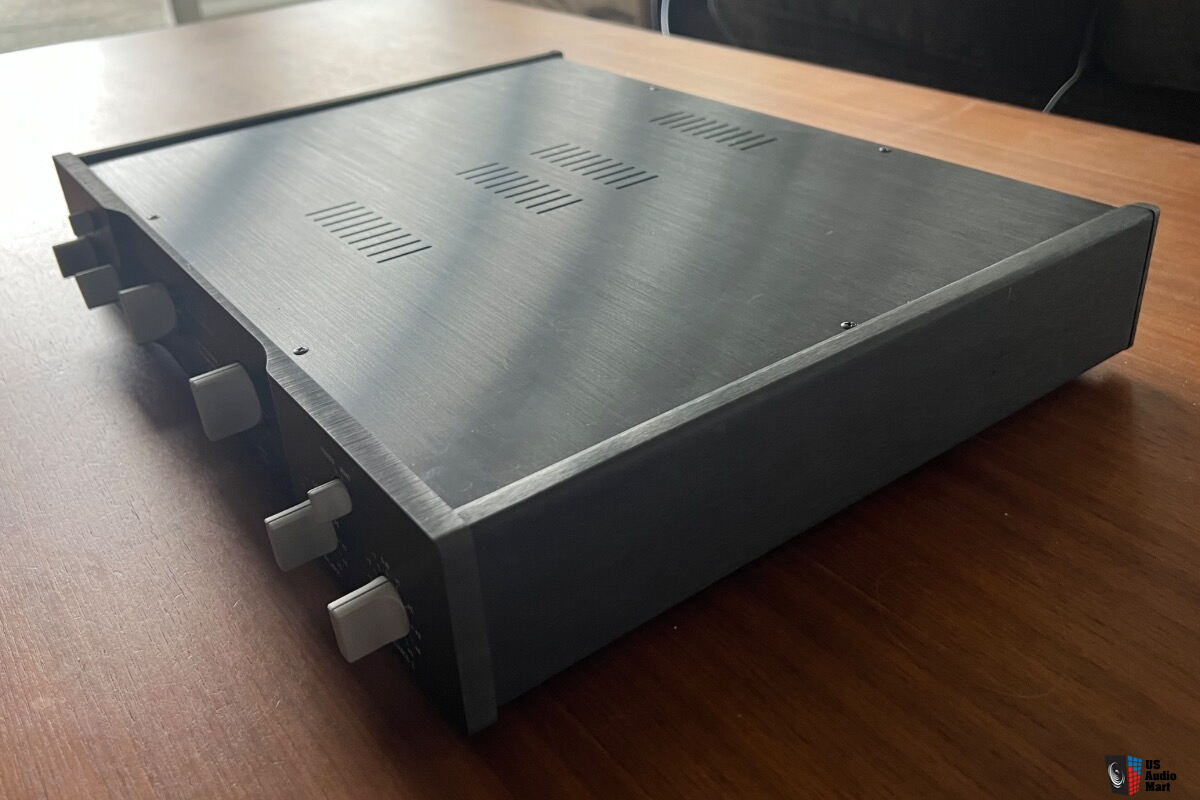 Mark Levinson No. 26 Stereo Preamplifier Photo #5552735 - US Audio Mart