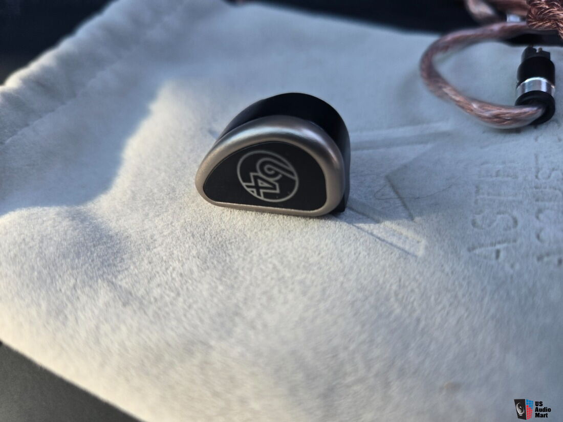 64 Audio Tia Trio with upgraded cable Photo #5555932 - US Audio Mart