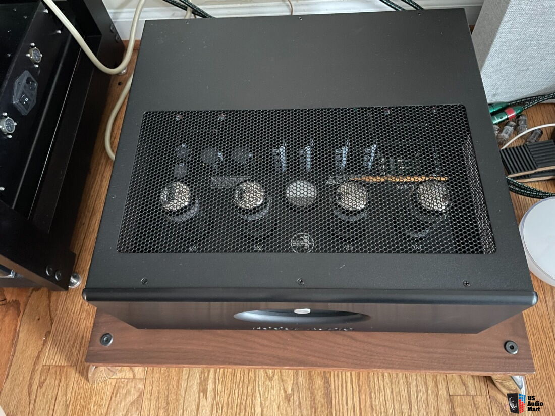 Rogue Stereo 100 in Black Photo #5558549 - US Audio Mart