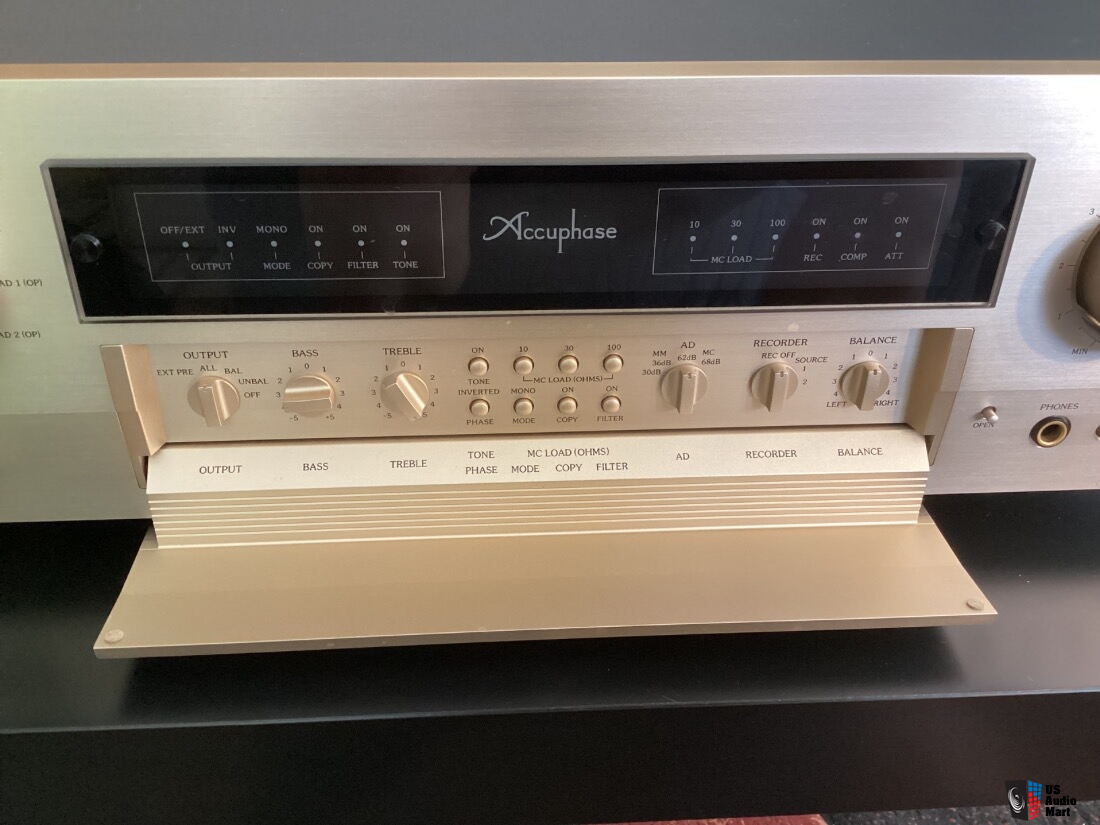 Accuphase C2400 Precision stereo solid state preamp Photo #5559092 - US ...