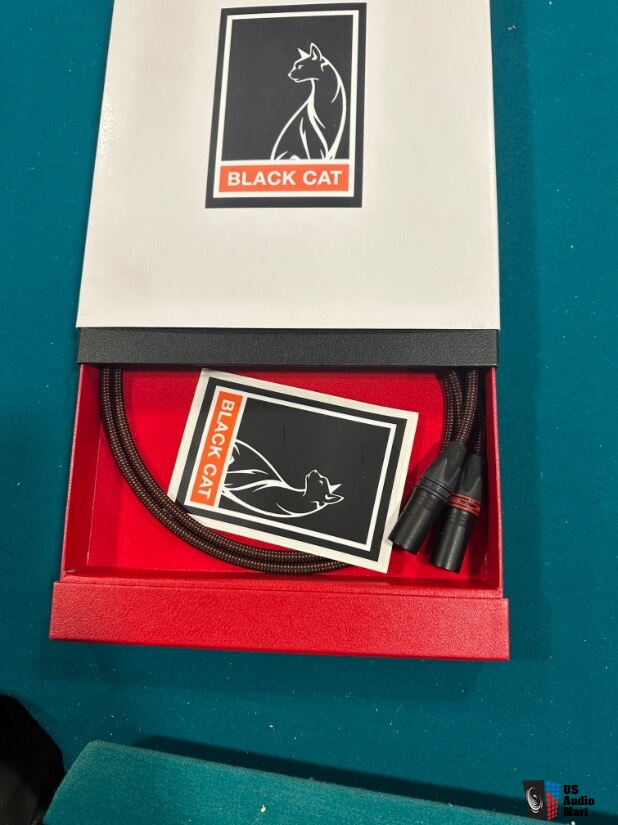 Black Cat Cable 3202 1 meter XLR Interconnects (2 Available) For Sale ...