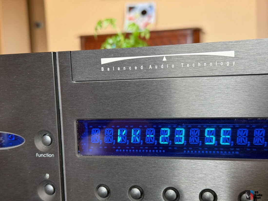 Balanced Audio Technology (BAT) VK-23SE Preamp Photo #5571755 - US ...