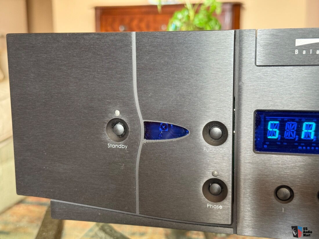 Balanced Audio Technology (BAT) VK-23SE Preamp Photo #5571756 - US ...