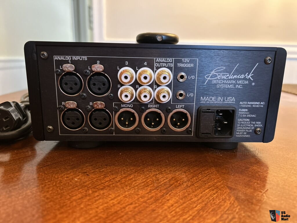 Benchmark LA4 Line Amplifier *Silver Photo #5572022 - US Audio Mart
