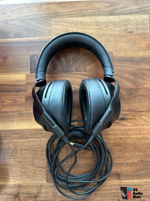 Sony MDR-27 M2 over-the-ear closed back headphones For Sale - US Audio Mart