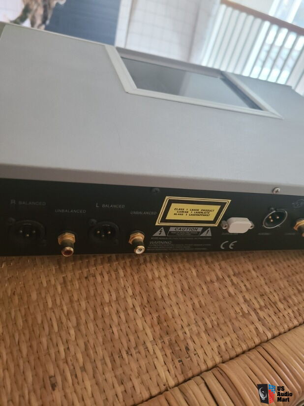 CEC tl51xr cd player Photo #5592958 - US Audio Mart