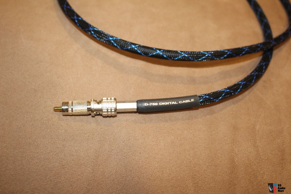 DH Labs D-750 1.5 meter digital cable with BNC terminations and Black ...