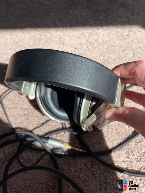 Denon AH D5000 Headphones Photo #5582251 - US Audio Mart