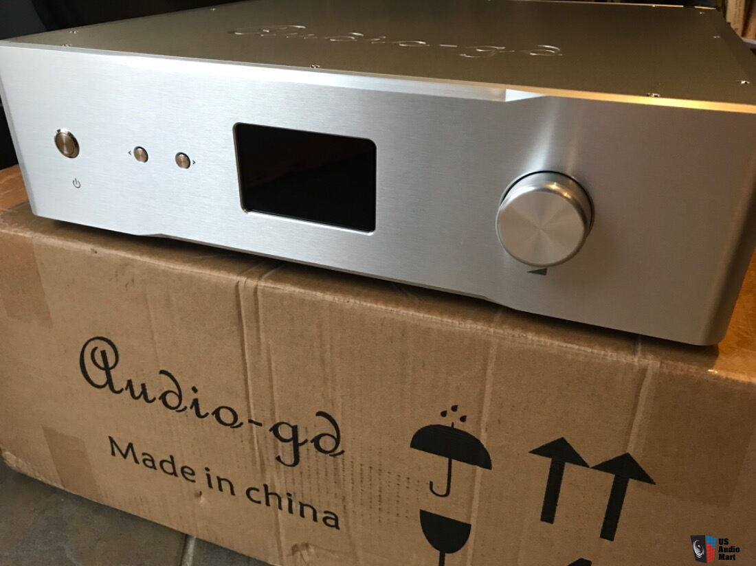 Audio-GD HE-1 MK3 Silver Preamp & Shunyata Research Zitron Cobra Power ...
