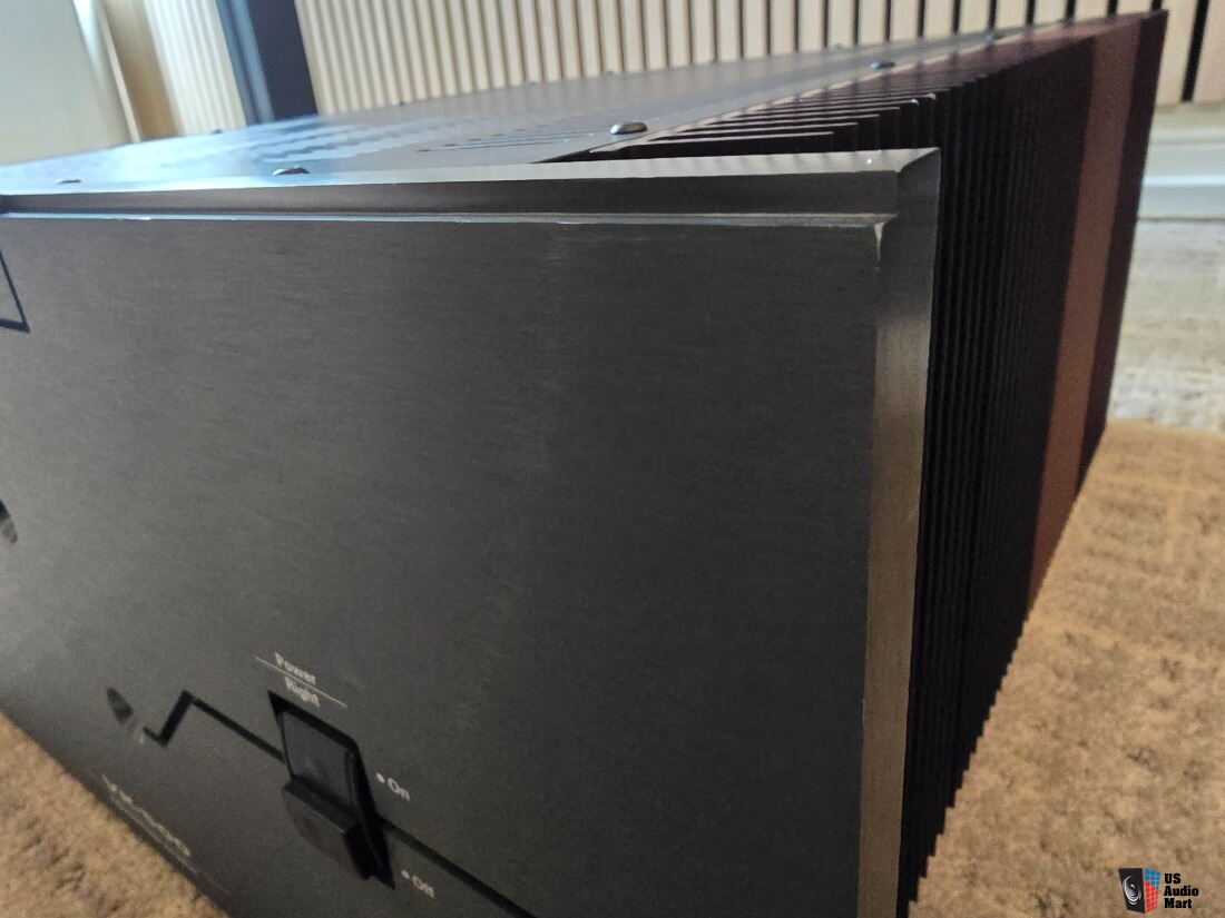 BALANCE AUDIO TECHNOLOGY VK-500 dual mono amp with 'Bat Pack' > Free ...