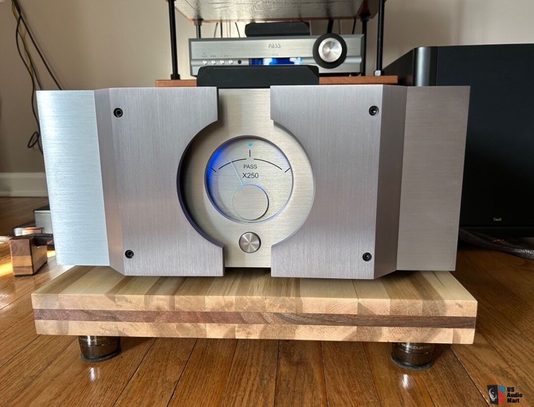 Custom Walnut Wood Natural Finish Amplifier Platform With GAIA II ...