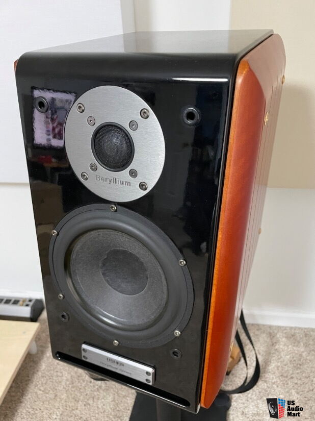 Usher be-718 Beryllium Series Bookshelf Speakers Photo #5604181 - US ...