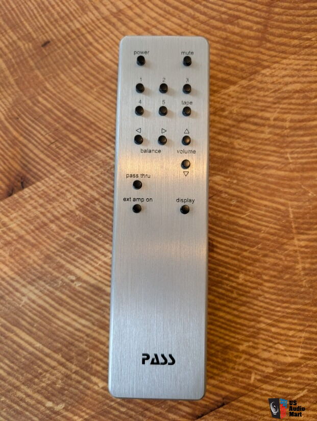 Pass Labs XP-32 preamp Photo #5606201 - US Audio Mart