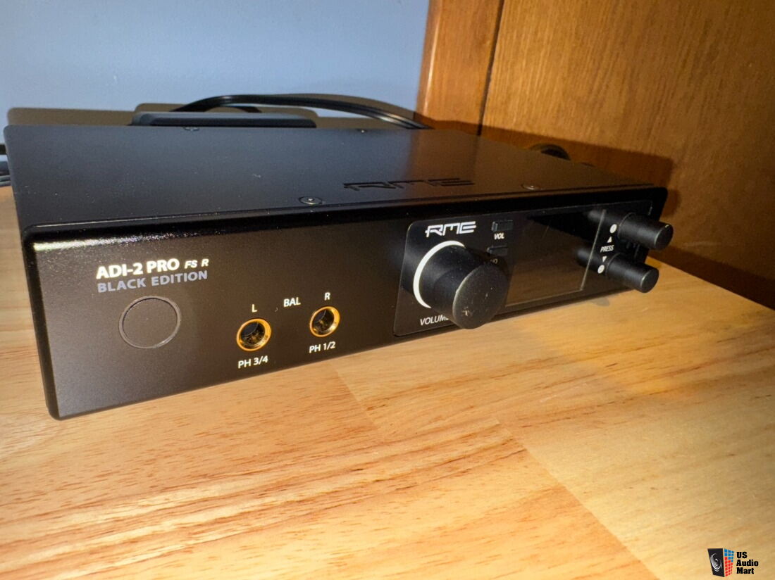 RME ADI-2 PRO FS R Black Edition AD/DA Converter Black (Digital Speaker ...