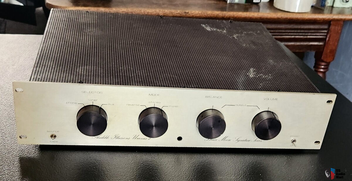 Audible Illusions Uranus 2 dual mono tube preamplifier needs service ...