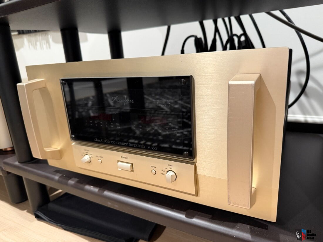Accuphase A60 class A power amplifier Photo #5607941 - US Audio Mart