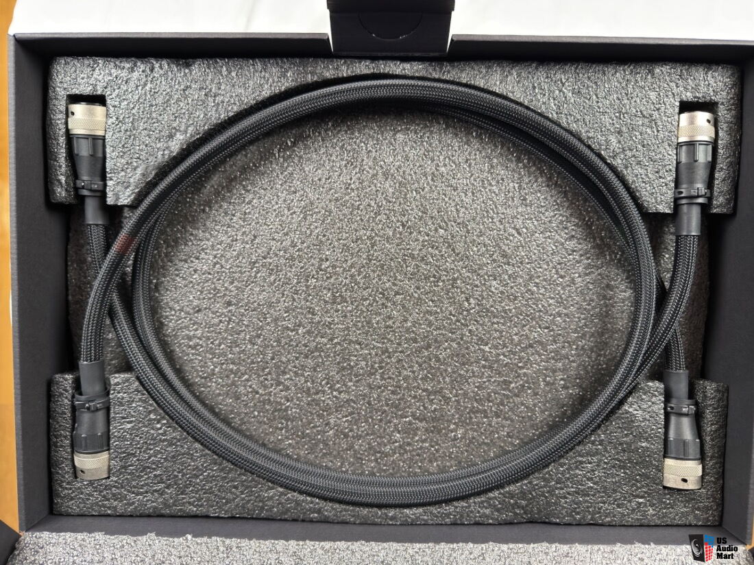 NAIM ND-555 Bundle: ND-555 Reference Network Player & 555 PS DR Power ...