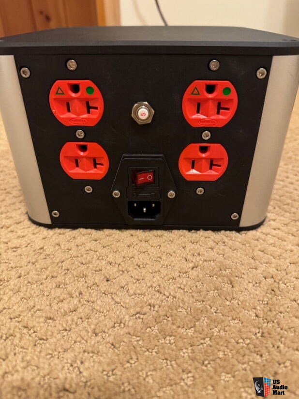 Core Power Technologies Equi=Core 600 600W Balanced Power Conditioner ...