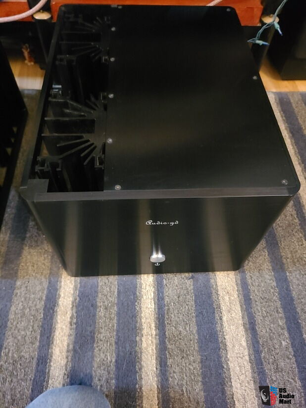 Audio-gd Master 2A mono block amplifiers Photo #5613953 - US Audio Mart