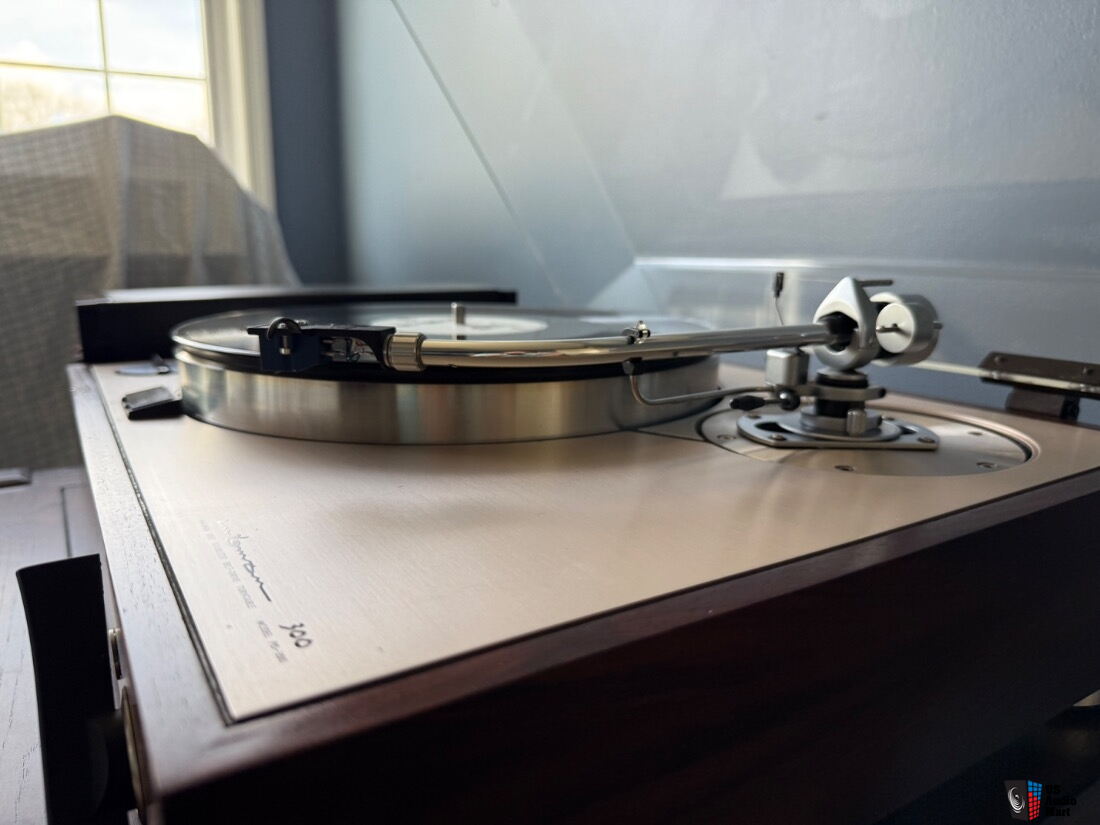 Luxman PD-300 Turntable Photo #5619870 - US Audio Mart