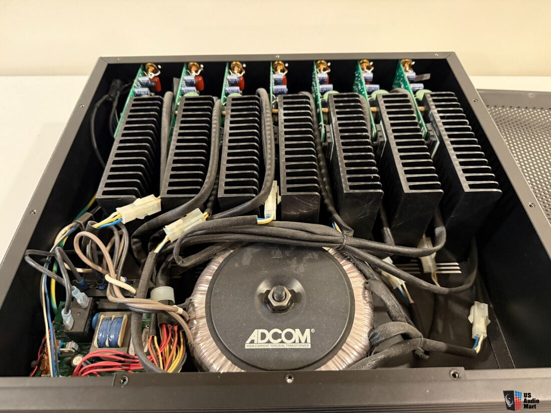 Adcom GFA 7607 7-channel amplifier Photo #5621672 - US Audio Mart