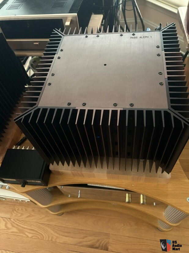 Pass Lab Aleph 1 class A monoblock Amps Photo #5629336 - US Audio Mart