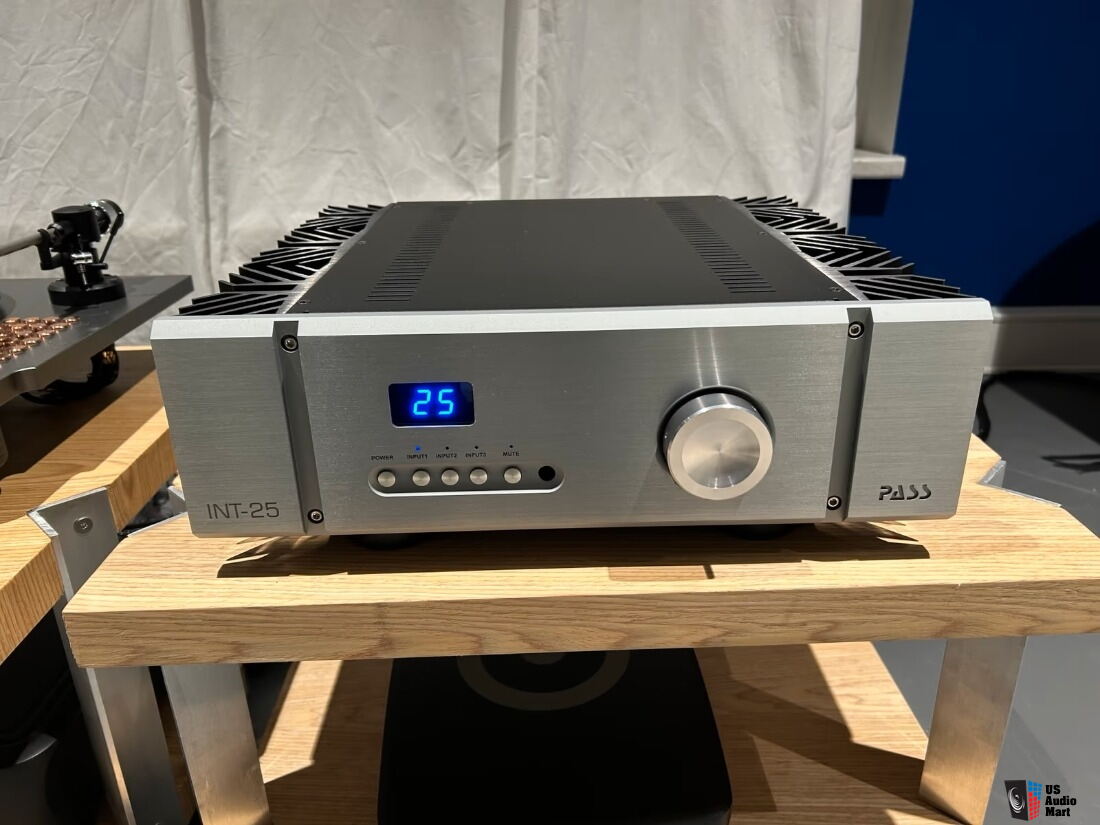 PASS INT 25 Integrated Amplifier Photo #5646614 - US Audio Mart