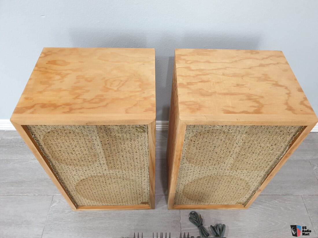Pair of AR model 2A speakers & Two of AR model AU amplifiers (Combo of ...
