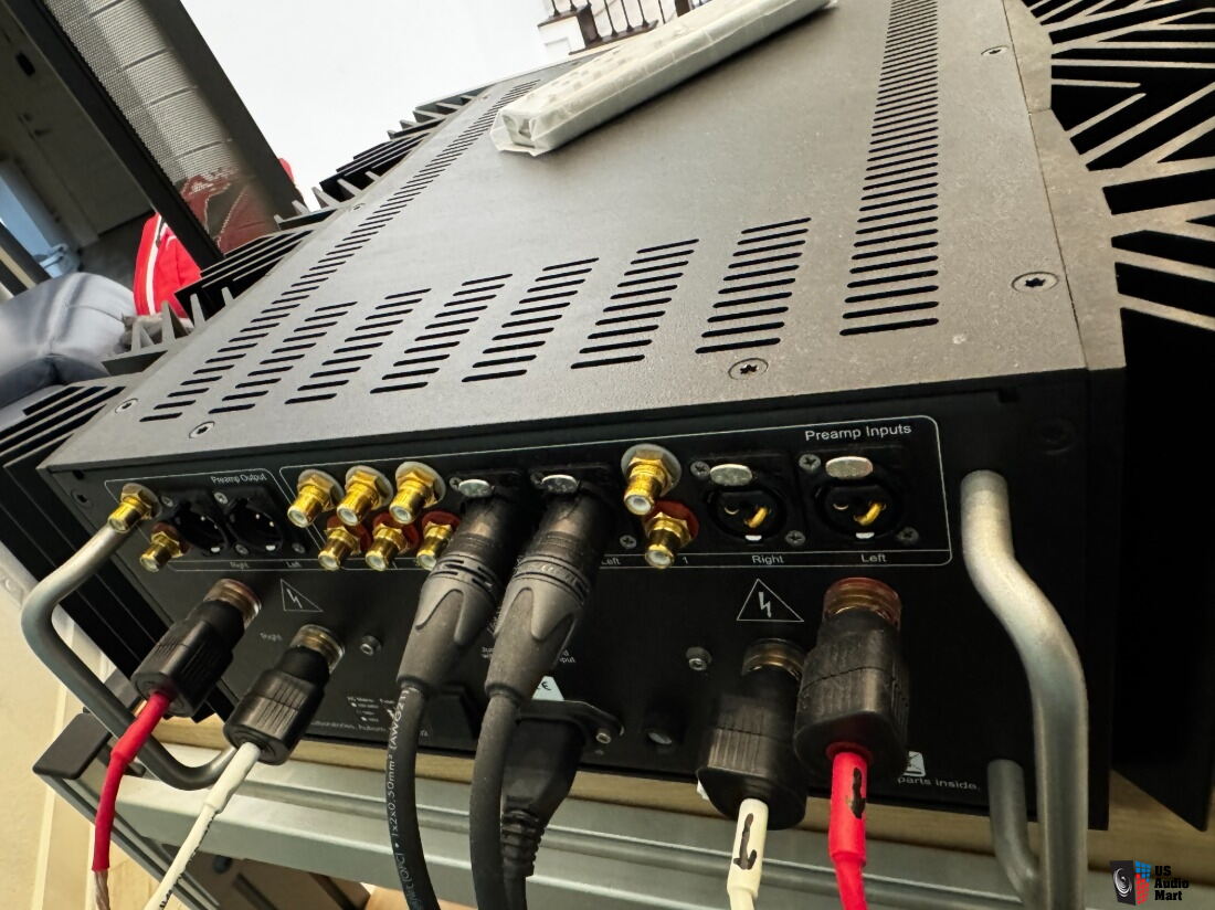 Pass Labs INT-60 Integrated Amplifier Photo #5665576 - US Audio Mart