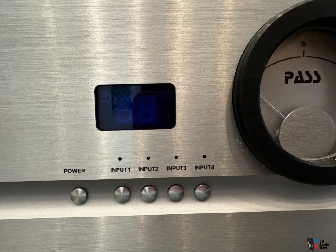 Pass Labs INT-60 Integrated Amplifier Photo #5665580 - US Audio Mart