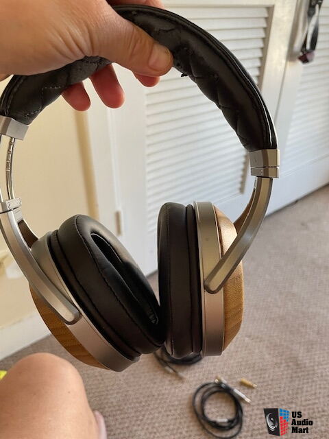 Denon AH-D9200 Headphones Photo #5668321 - US Audio Mart