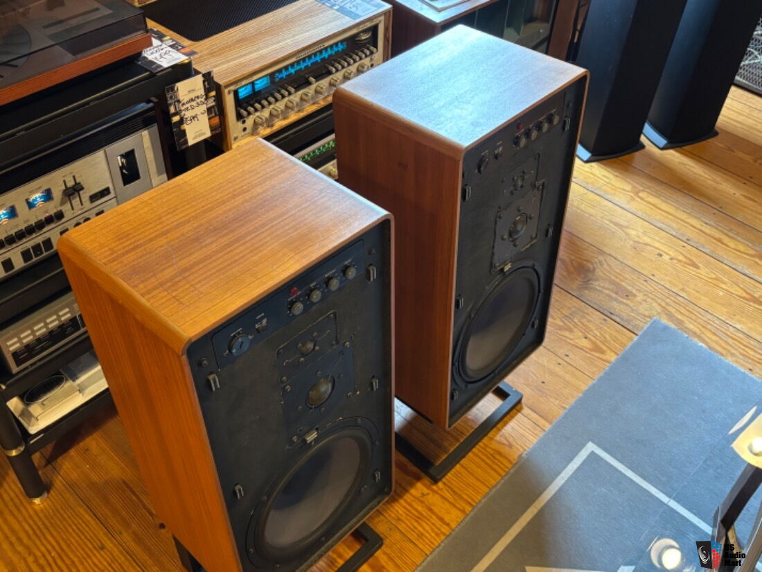 Braun LV 1020 Powered Control Monitors - The Very Best of Braun/ADS ...