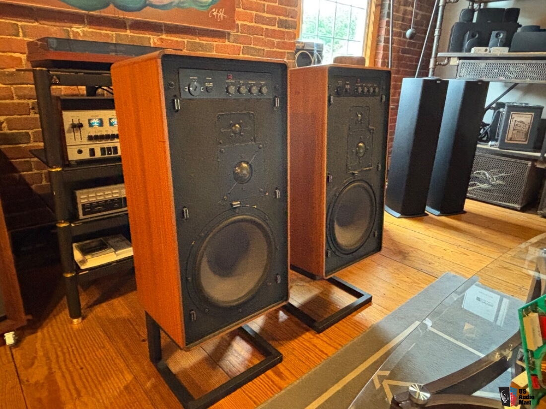 Braun LV 1020 Powered Control Monitors - The Very Best of Braun/ADS ...