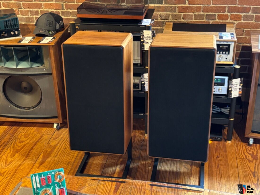 Braun LV 1020 Powered Control Monitors - The Very Best of Braun/ADS ...
