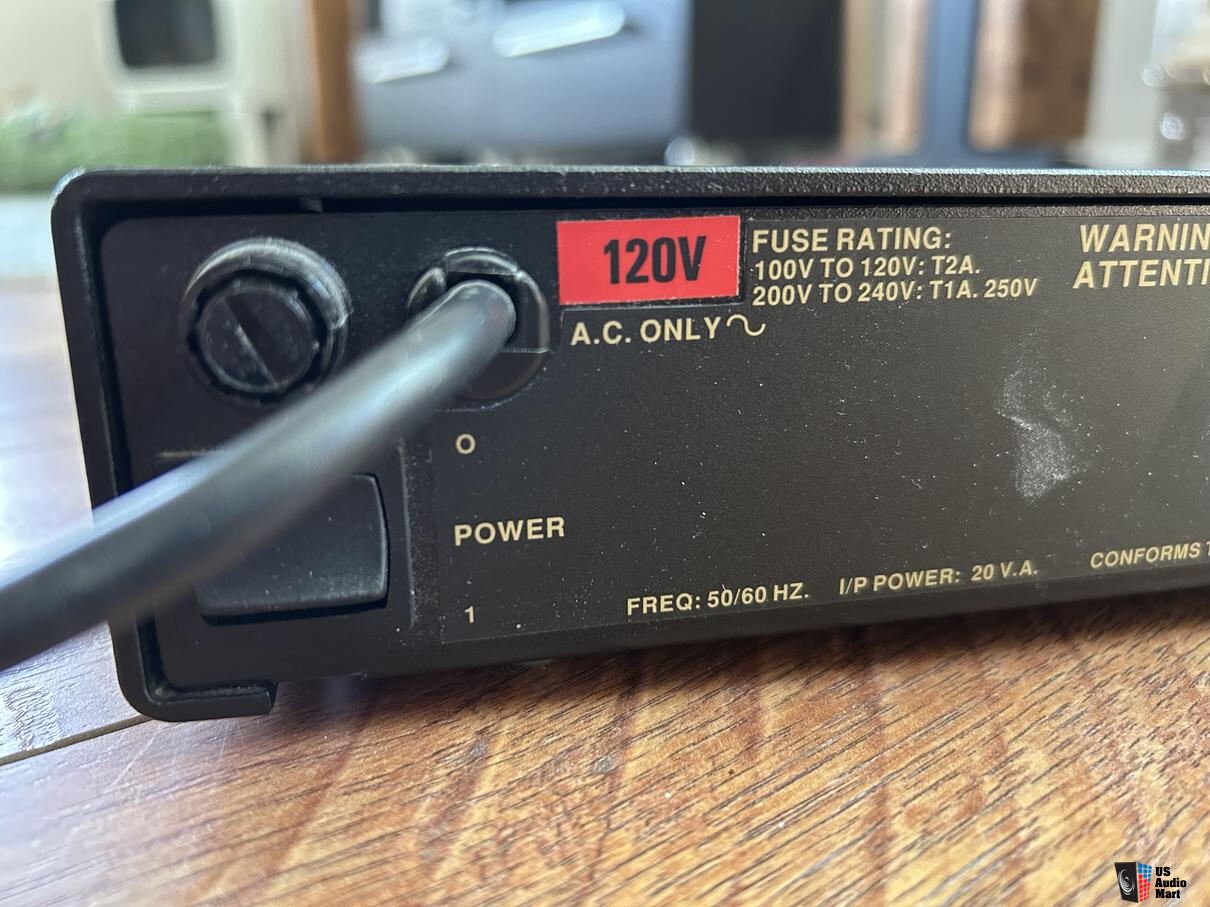 Naim NAT03 Olive Green Series Tuner w/BNC to RCA interconnect Photo ...