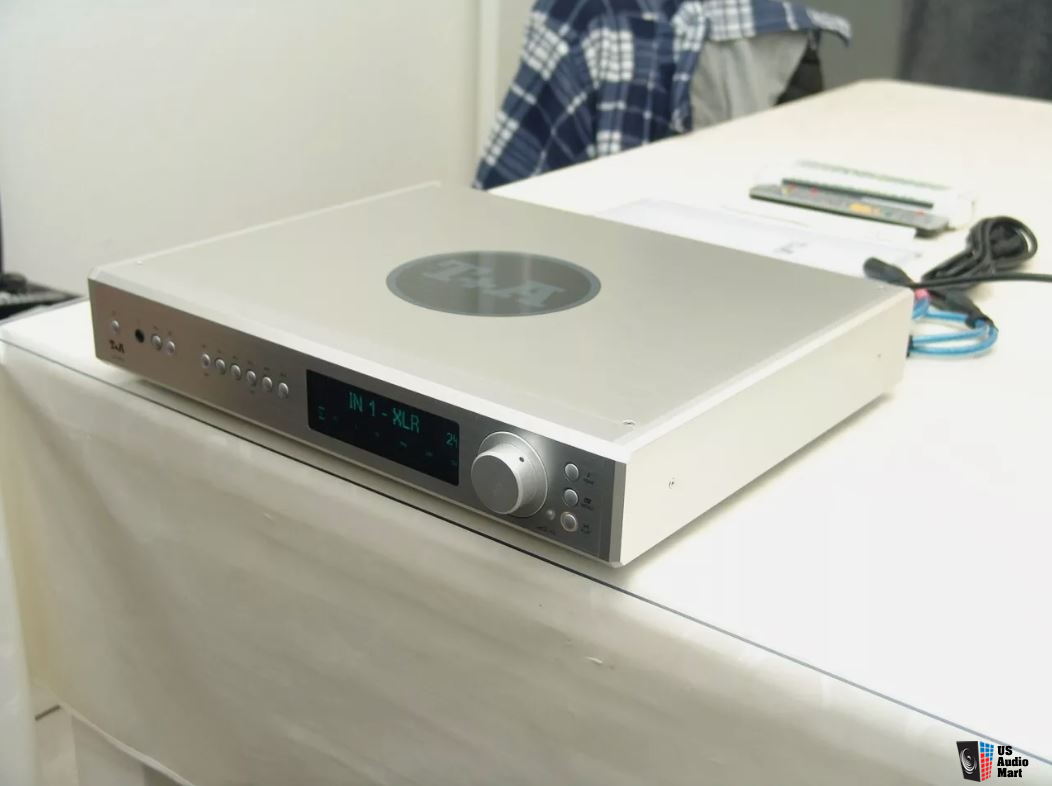 High-End PA 2000 R Stereo Amplifier with Remote Photo #5683008 - US ...