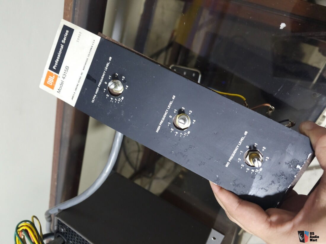Jbl 3114 Crossover From Speakers Model 4315B Blue Series Photo #5684008 ...