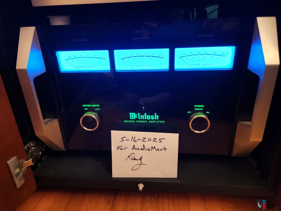 McIntosh MC303 3-Channel Solid State Amplifier Photo #5686306 - US ...