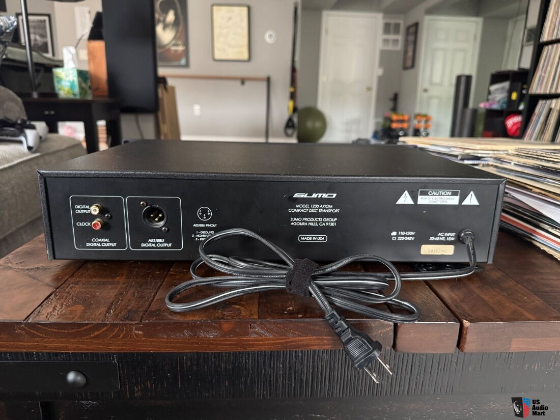 Sumo Axiom Model 1200 CD Transport & Sumo Theorem 1000 DAC Photo ...