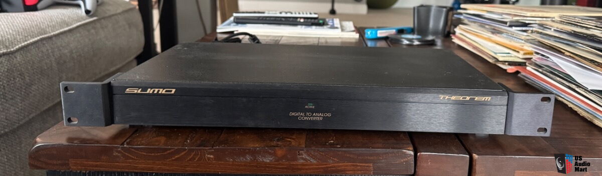 Sumo Axiom Model 1200 CD Transport & Sumo Theorem 1000 DAC Photo ...