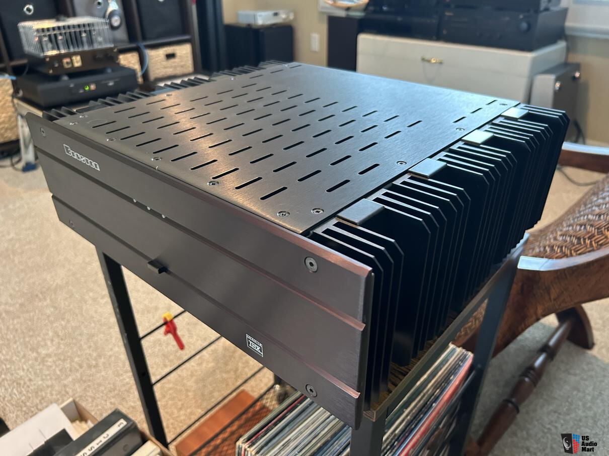 Bryston 5B ST (3) Channel Amplifier Photo #5696739 - US Audio Mart