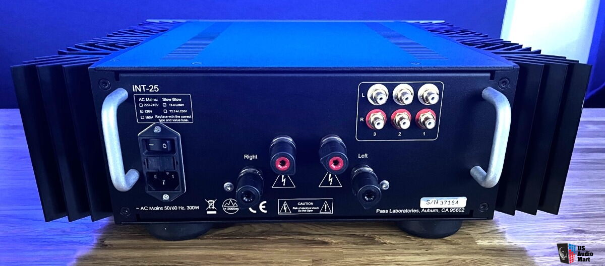 Pass Labs INT-25 Integrated Amplifier Photo #5697268 - US Audio Mart