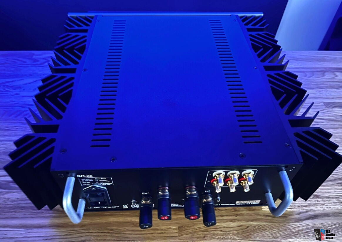 Pass Labs INT-25 Integrated Amplifier Photo #5697268 - US Audio Mart