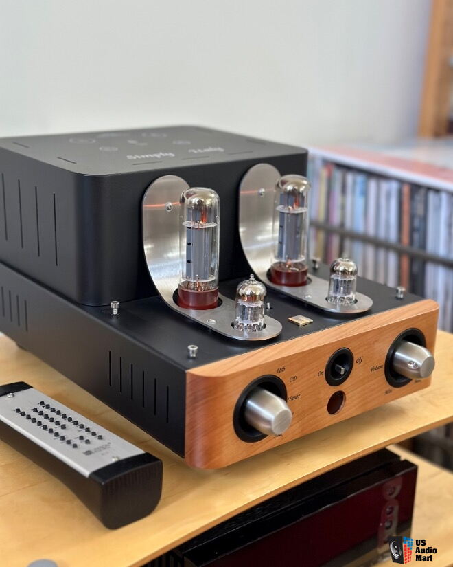 Unison Research Simply Integrated Amplifier, Demo Photo #5699691 - US ...