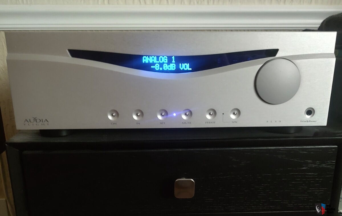 Audia Flight FLS9 Integrated Amp **Mint Condition For Sale - US Audio Mart