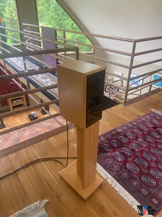 DeVore Fidelity 3xl's with factory stands Photo #5713871 - US Audio Mart